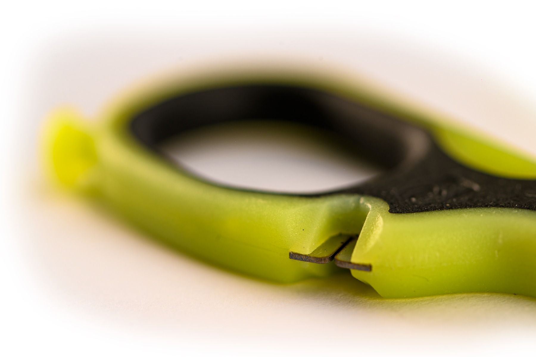 Ridgemonkey Nite Glo Strip N Snip Scissors • NEXT DAY DELIVERY • TT